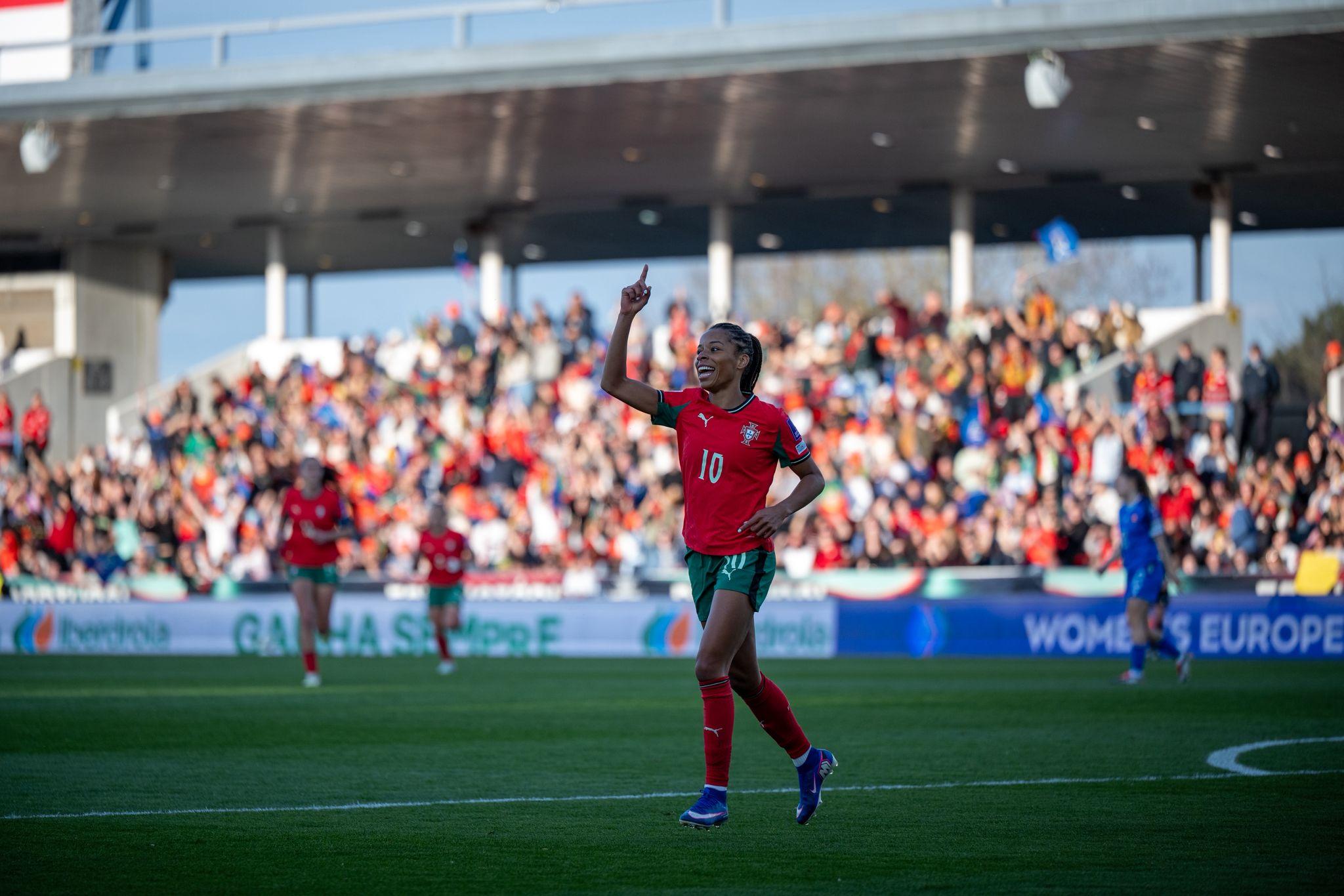 Portugal goleia Eslováquia e lidera grupo na qualificação para o ...