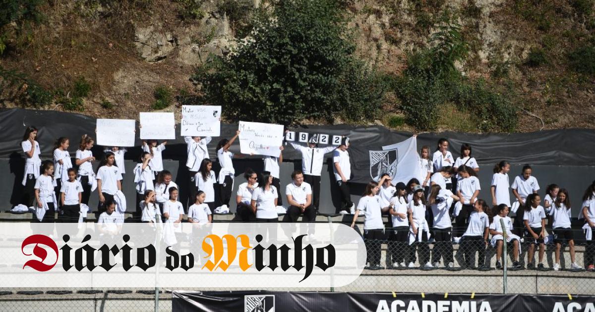 Sócios do Vitória SC com entrada gratuíta no jogo de futebol feminino ...